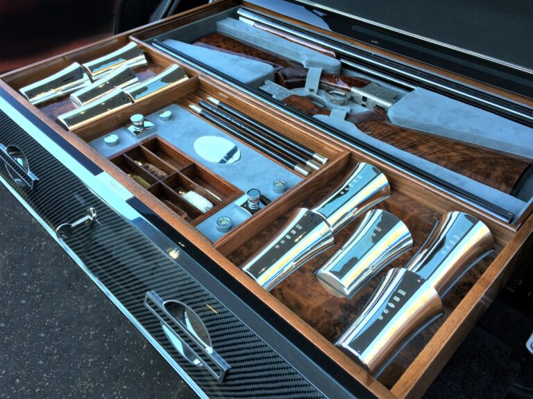 RANGE ROVER GUN BOX - Neal Jones Furniture
